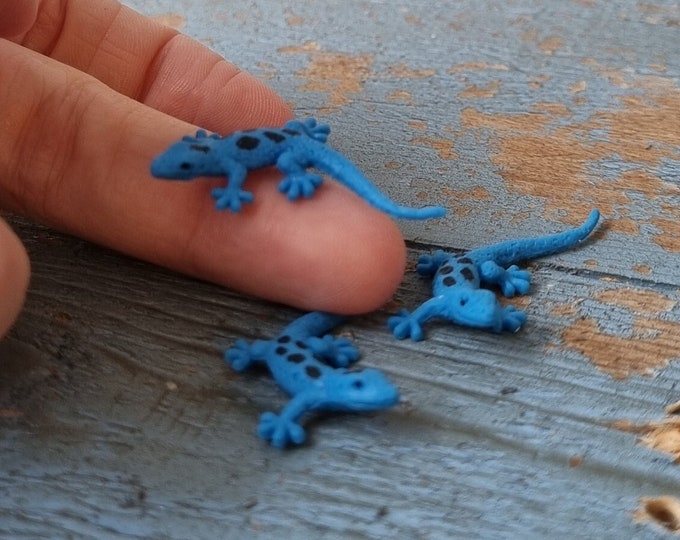 Miniature Blue Lizard Gekko for Miniature Crafts, Dollhouse, Micro ...