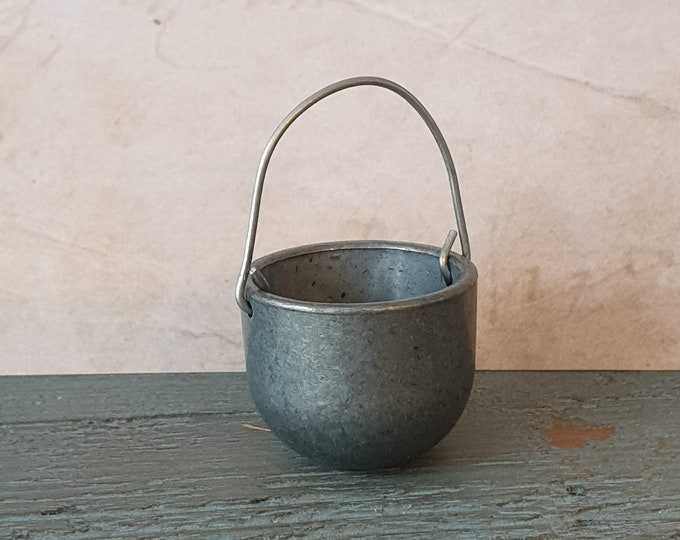 Miniature Cauldron Witch Pot House Witchcraft Fantasy Miniature Witch ...