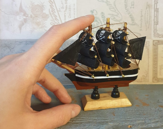 Miniature Pirate Ship Made of Wood Scale Model Ship Boat - Etsy