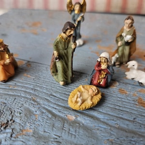 Miniature Nativity Set Manger 3.5 Cm High - Etsy