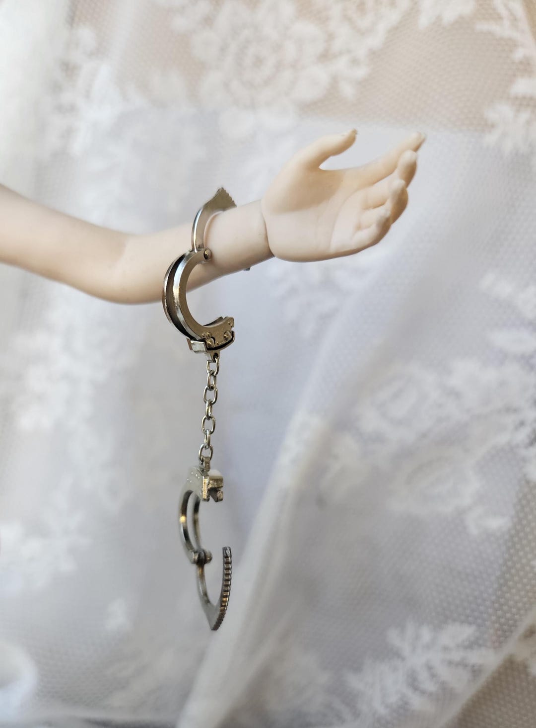 1 Pair of Cuffs That Can Open. Made of Metal. 1/6 Scale Size Doll ...