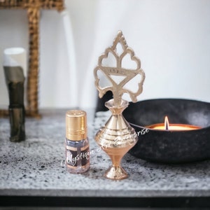 Beautiful Eyeliner Pot , Classic Eye Make-up Pot Golden , Surma-e-dani ...