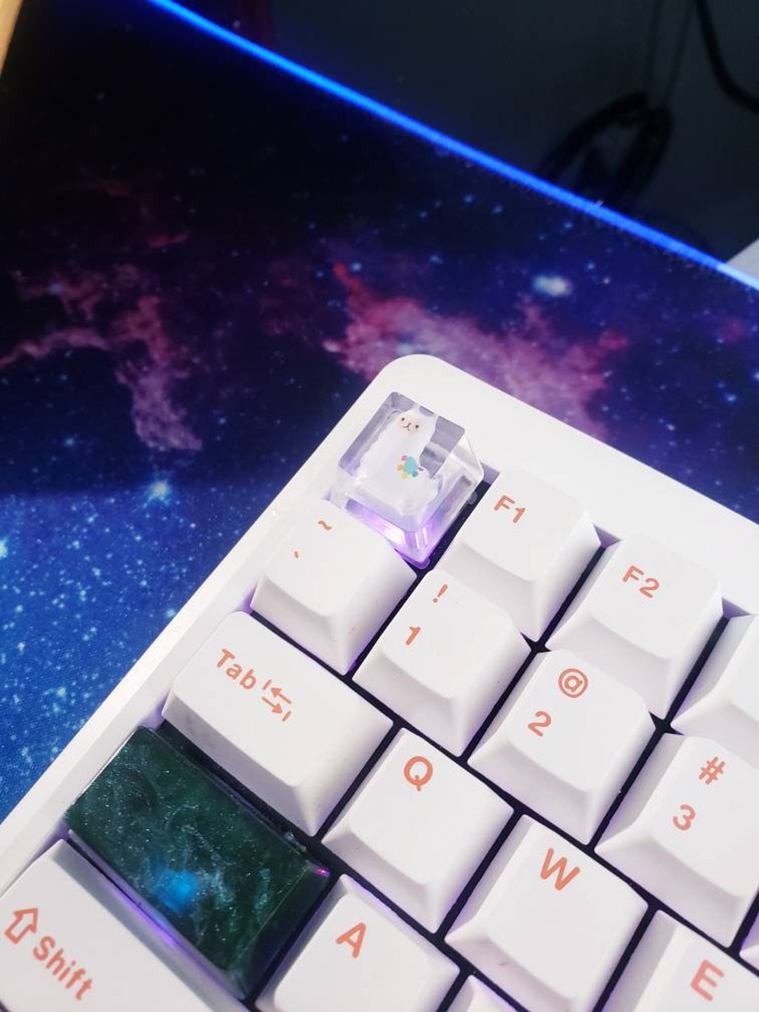 Llama Artisan Resin Keycap - Etsy