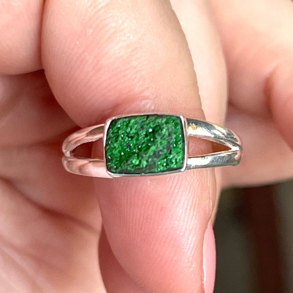 Uvarovite Garnet - Etsy