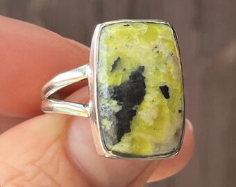 Lizardite Ring - Etsy