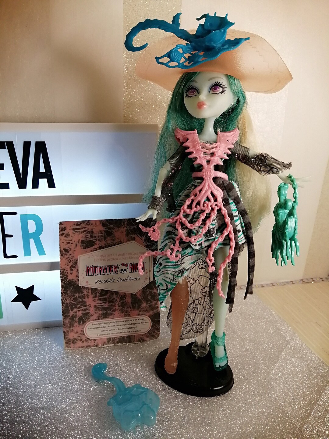 Monster High Doll VANDALA DOUBLOONS Haunted Edition Student Spirits ...