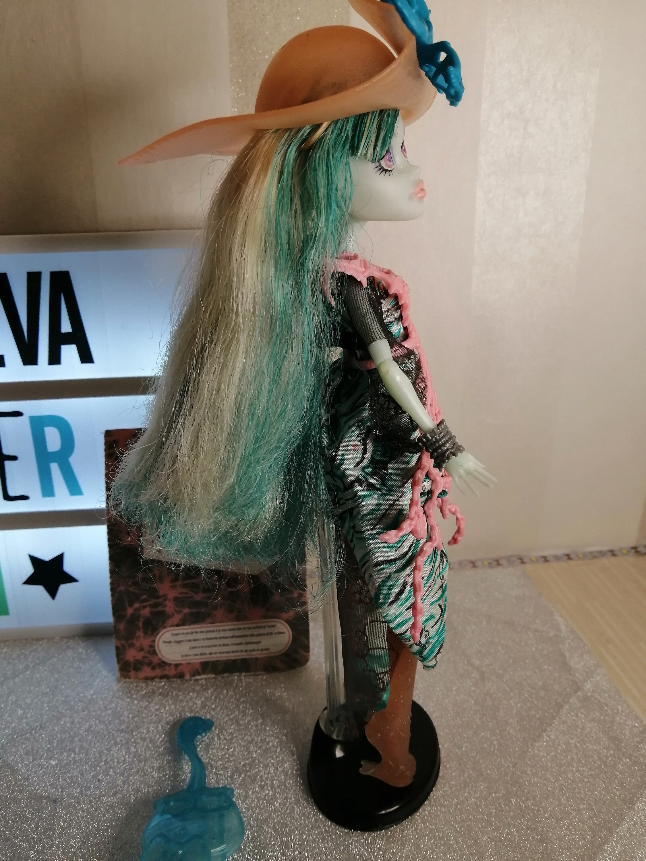 Monster High Doll VANDALA DOUBLOONS Haunted Edition Student Spirits ...