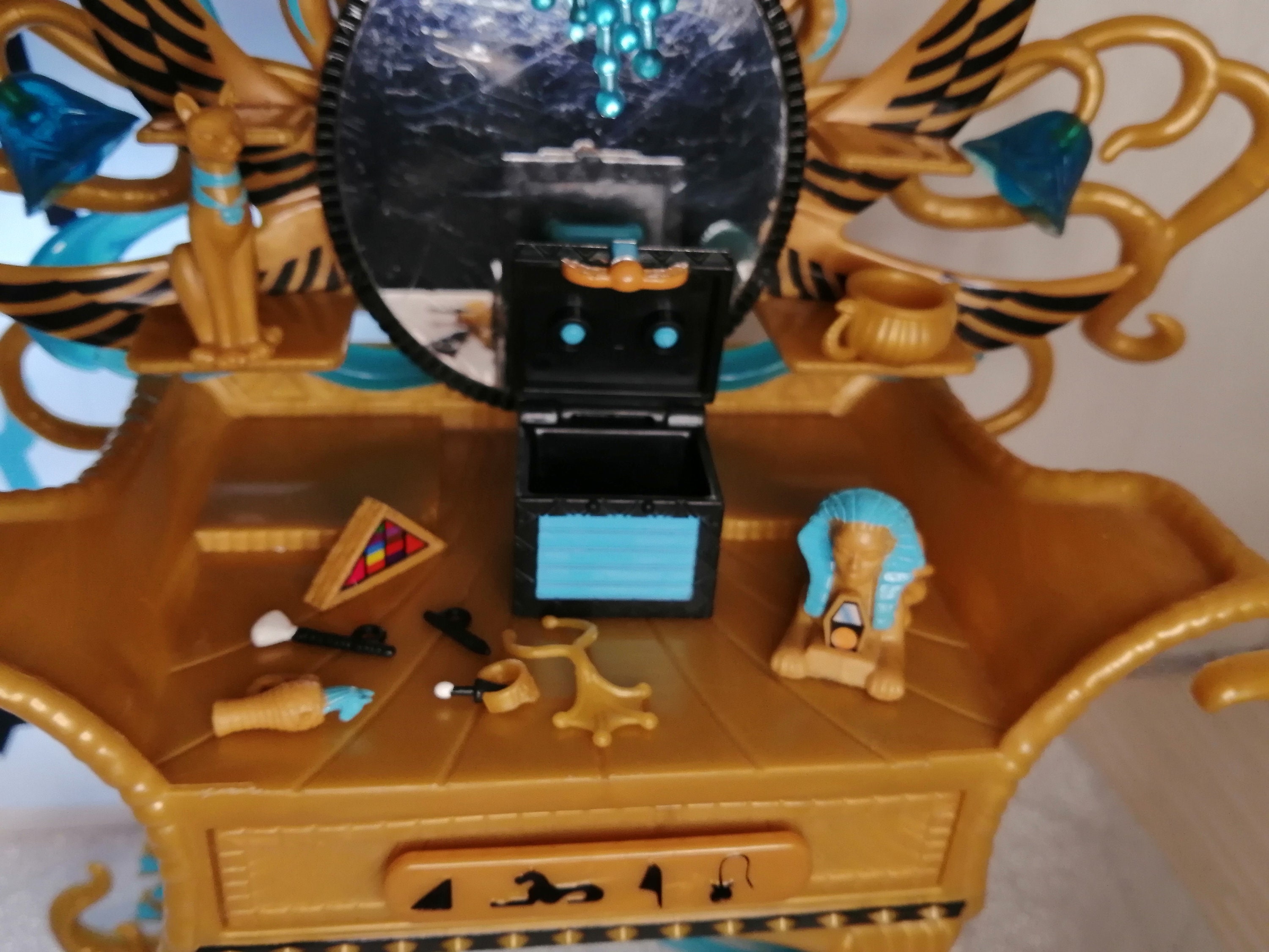 Monster High Cleo De Niles Vanity / Dressing Table 2011 - Etsy