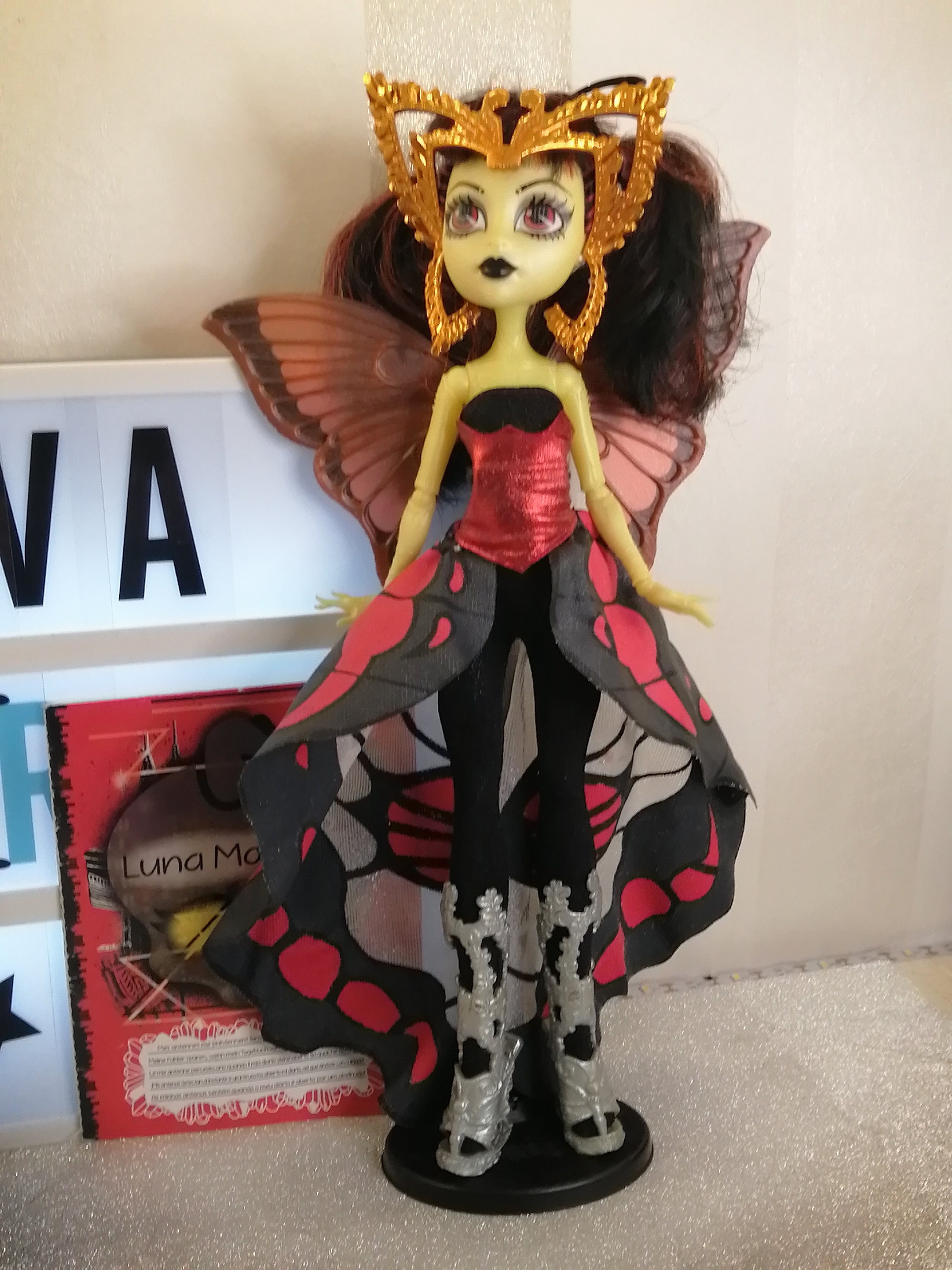 Monster High Doll LUNA MOTHEWS Boo York, Boo York Gala Ghoulfriends ...