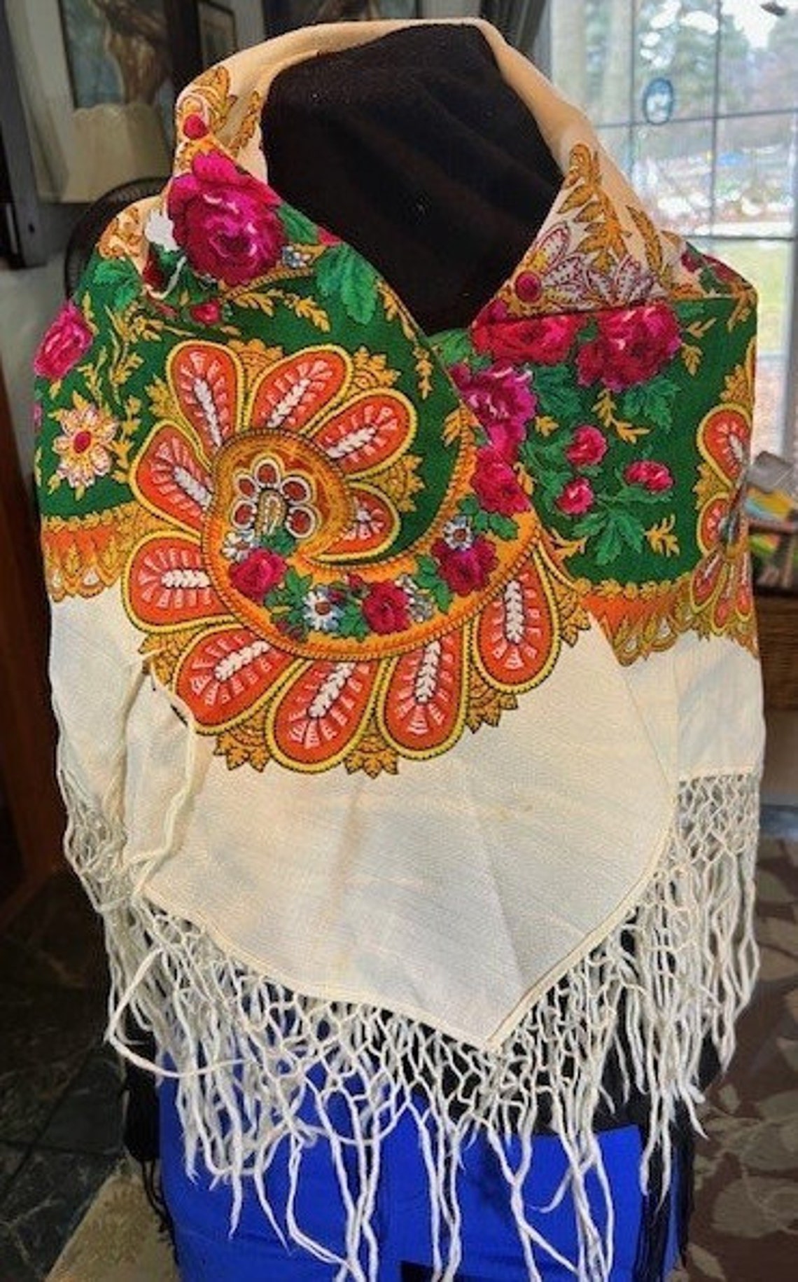 White Fringed Portuguese Linen/wool Shawl - Etsy