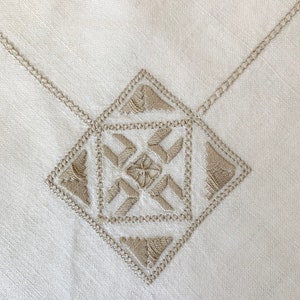 Vintage Neutral off White Beige Embroidered Table Square,rustic Shabby ...