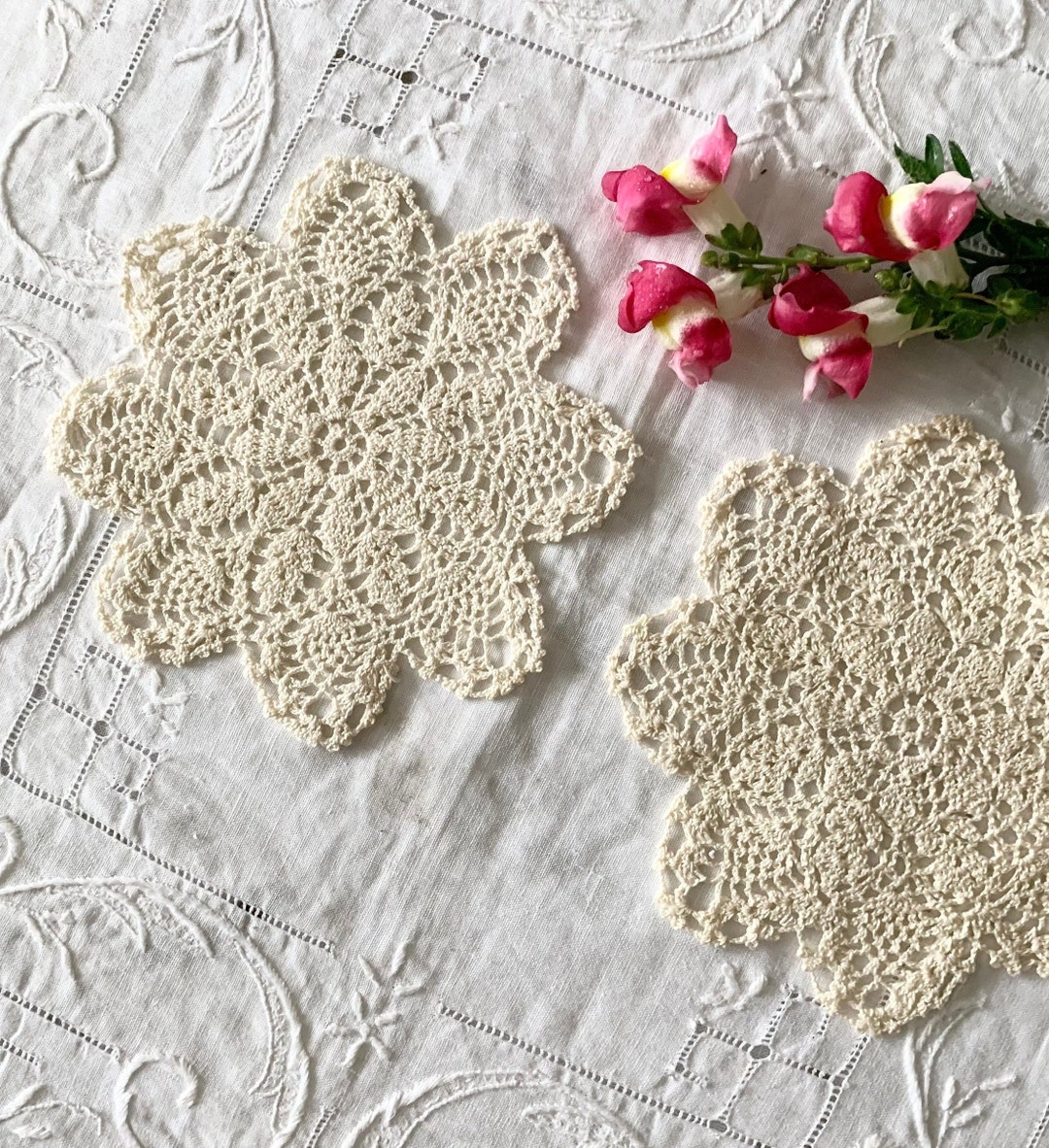 SET OF 2 Vintage Neutral off White Round Crochet Doilies,cottage ...