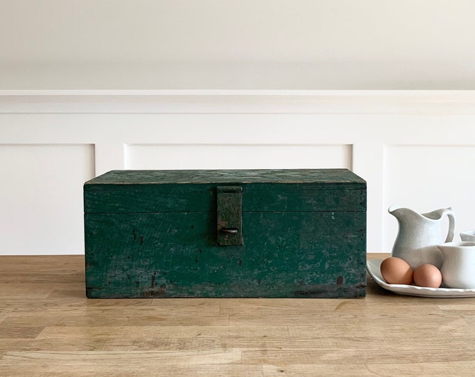 Antique Large Green Chippy Paint Wood Storage Organizer Tool Box With ...