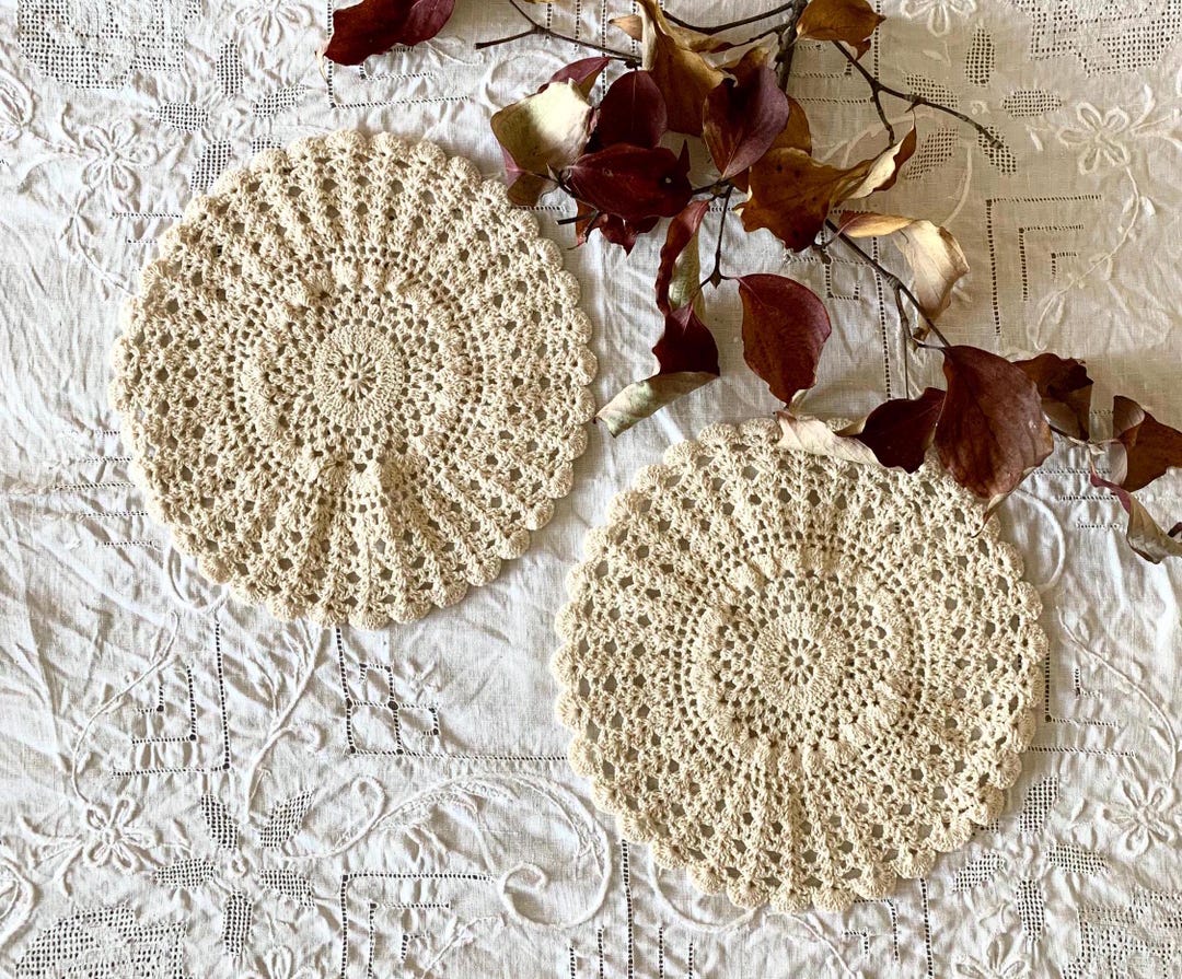 SET OF 2 Vintage Neutral Beige Round Crochet Doilies,cottage Farmhouse ...