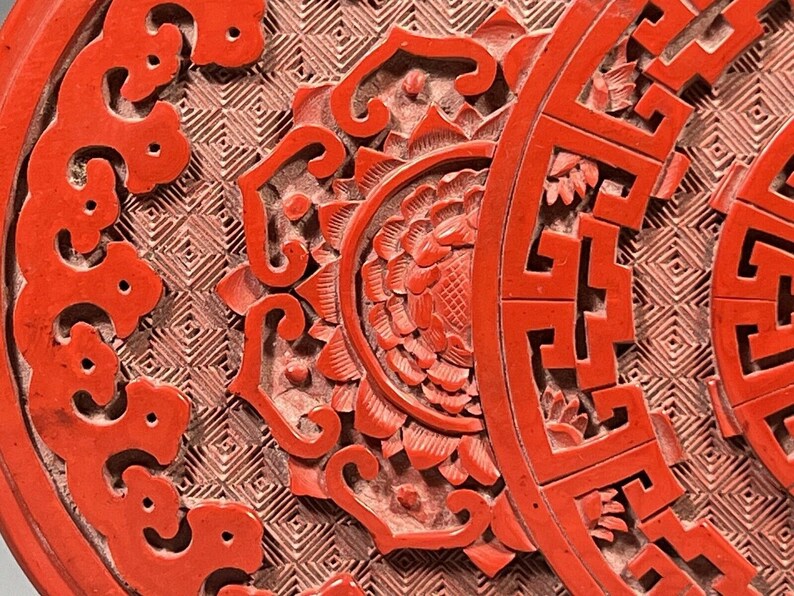 China Chinese Double Roundel Money Shape Finely Carved Cinnabar Lidded ...