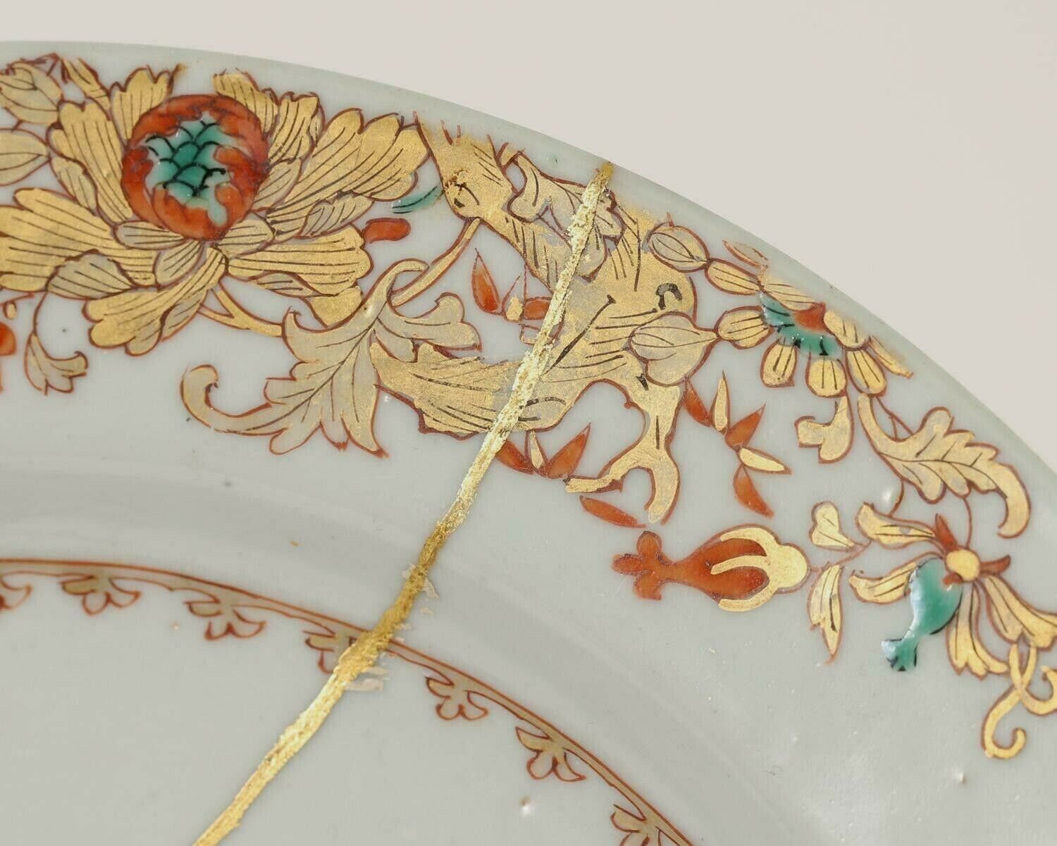 Pair China Chinese Kintsugi Porcelain Floral Decor Plate Qianlong Ca ...