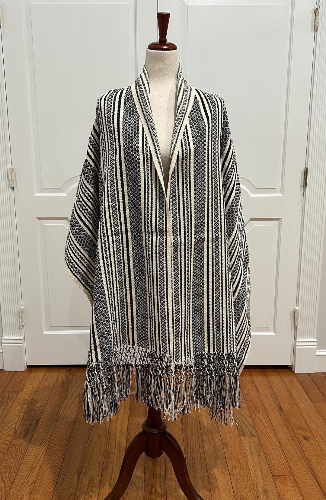 Traditional Mexican Rebozo From Oaxaca Mex. Mexican Shawl, Fringed Vest ...