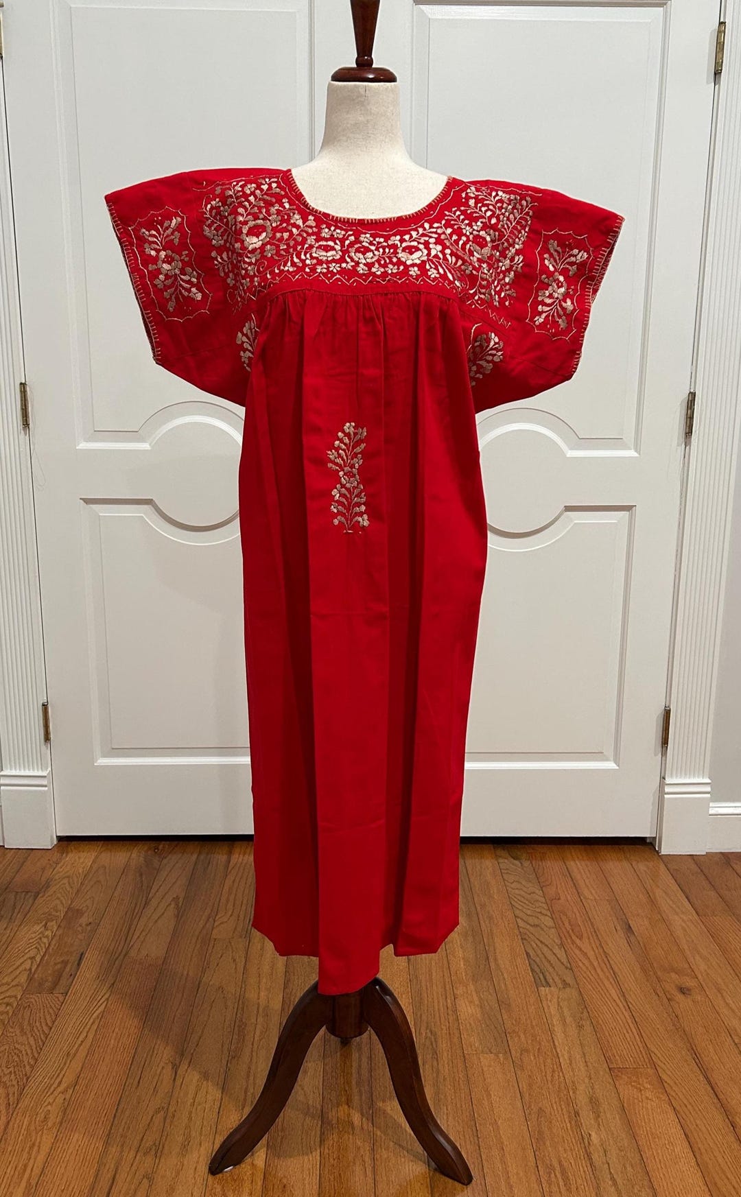 Sandra Midi Dress, Oaxaca Mexican Dress. Hand Embroidered. Silk Threads ...