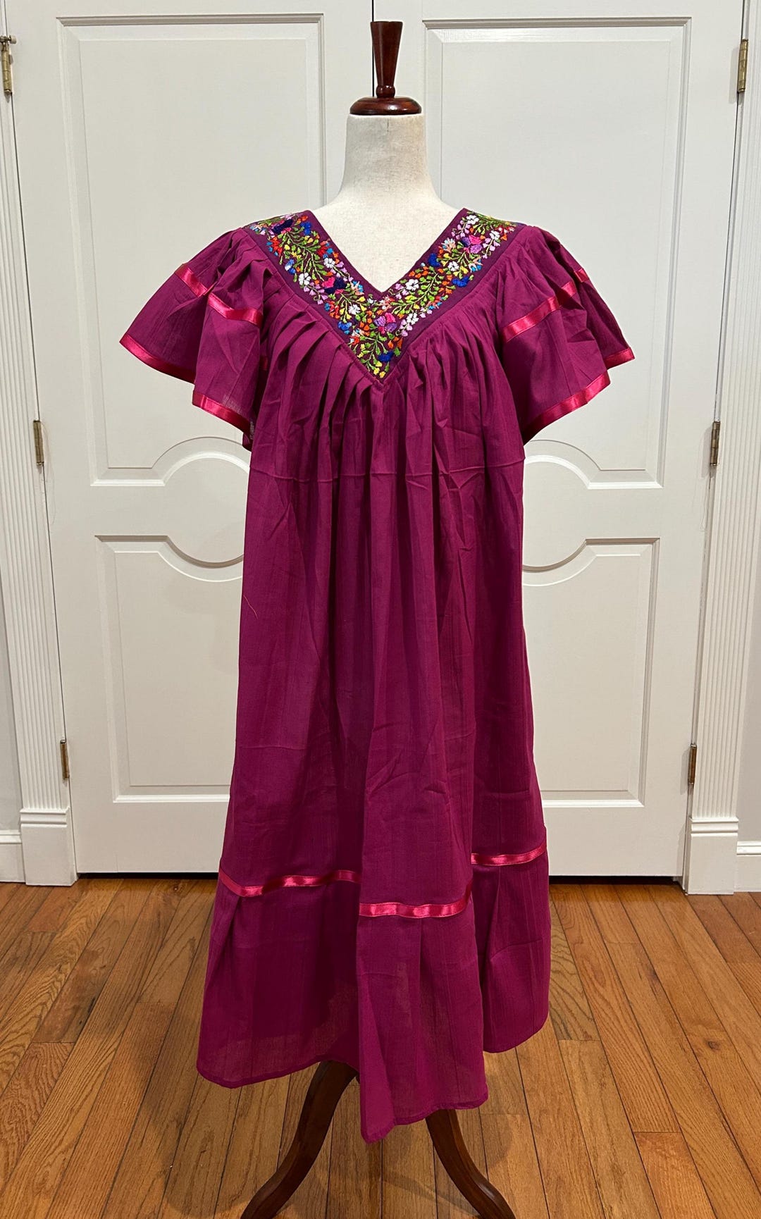 Jazmin V-neck Mexican Dress, Hand Embroidered, Artisan Dress, Boho ...