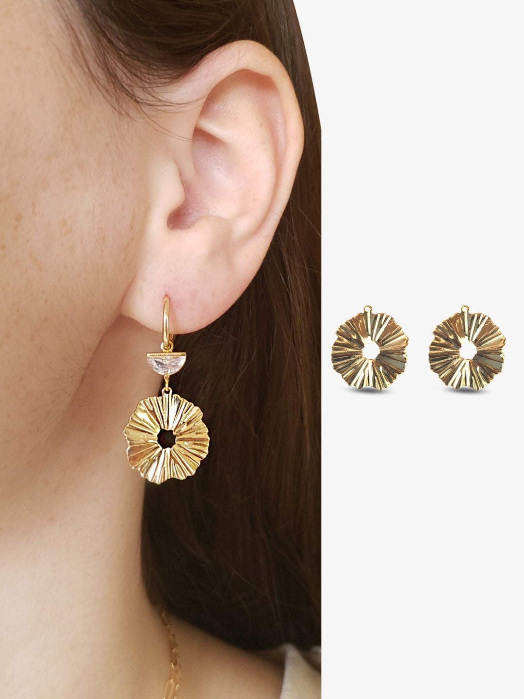 2 Pieces Gold Sunburst Pendant 18K Gold Plated Brass Starburst Charm ...