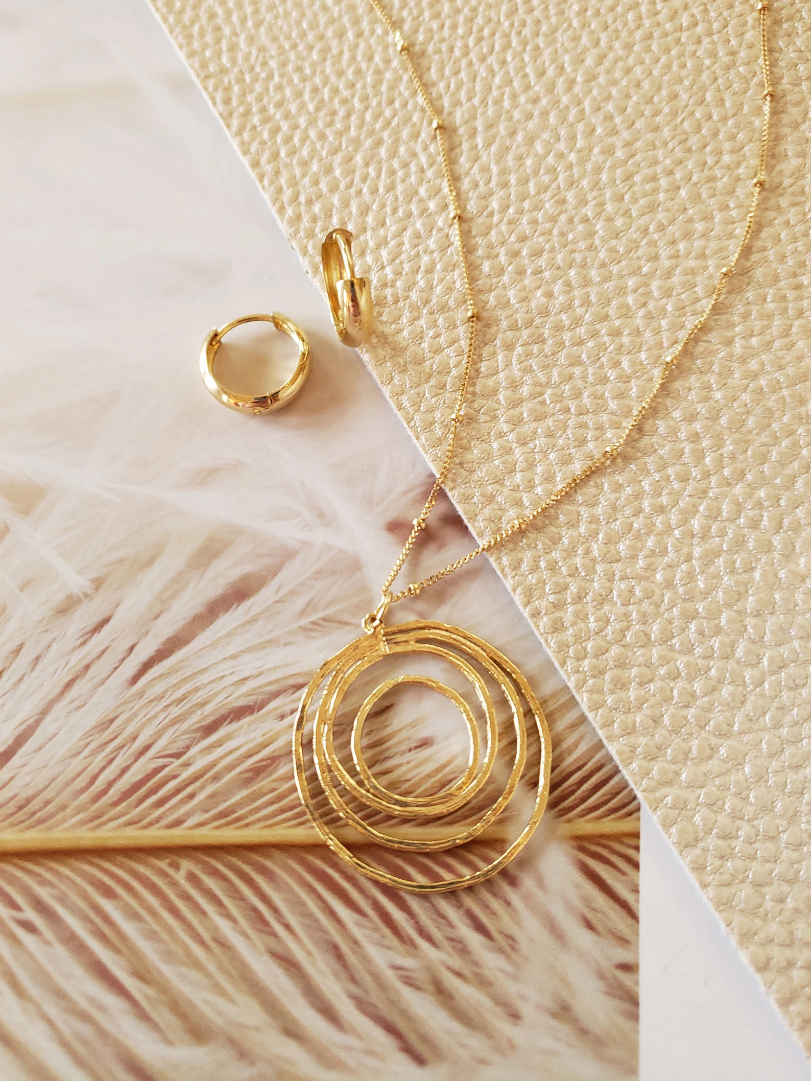 Gold Concentric Circles Pendant Continuous Circle Charm Unique Organic ...