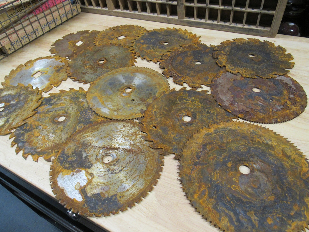 Rusty Saw Blades, 2 Rusty Saw Blades, 6" to 8" Rusty Saw Blades - Etsy
