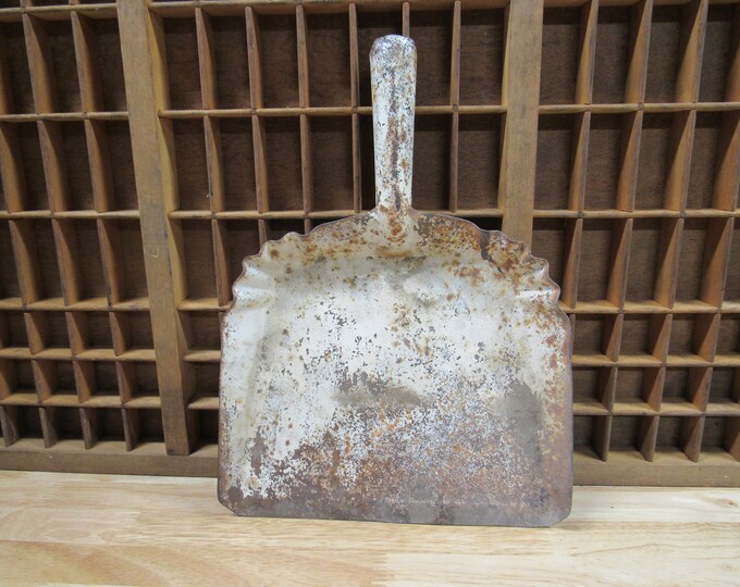 RESERVED for J N A: Antique Dust Pan, Antique Metal Heavy Duty Dust Pan ...