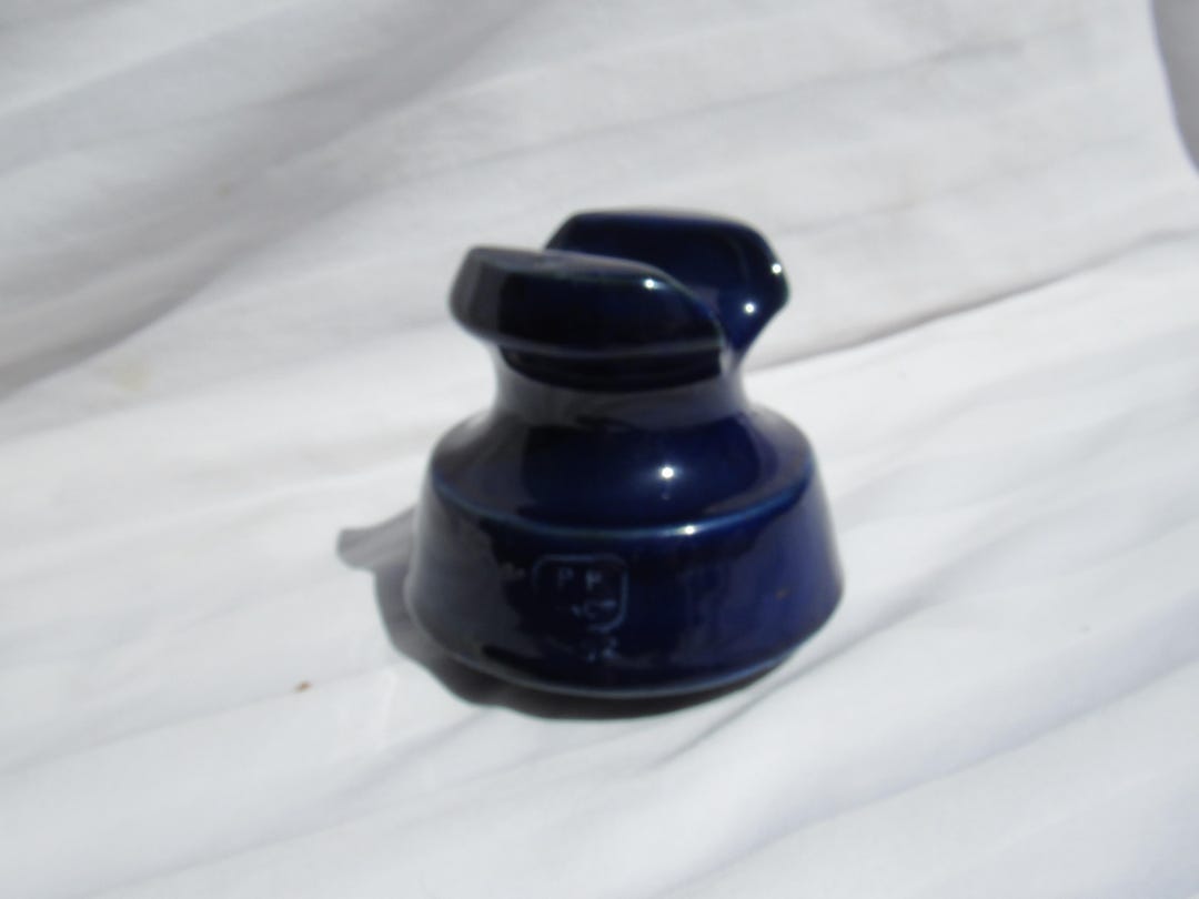 Cobalt Blue Insulator, Blue Porcelain Cable Top Insulator, Cobalt Blue ...