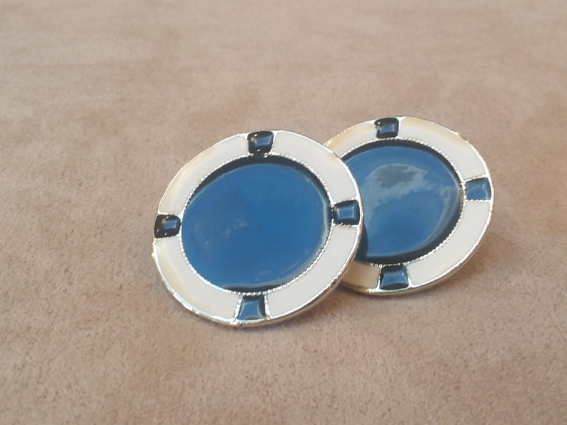 Vintage Enameled Art Deco Style White and Black Disc Shape Stud ...