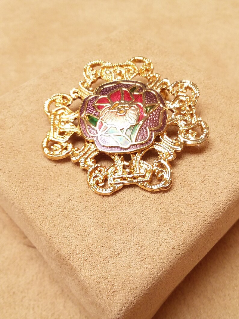Vintage TWO SISTERS Gold Enamel Lily Floral BROOCH, Unique Gift for Her ...