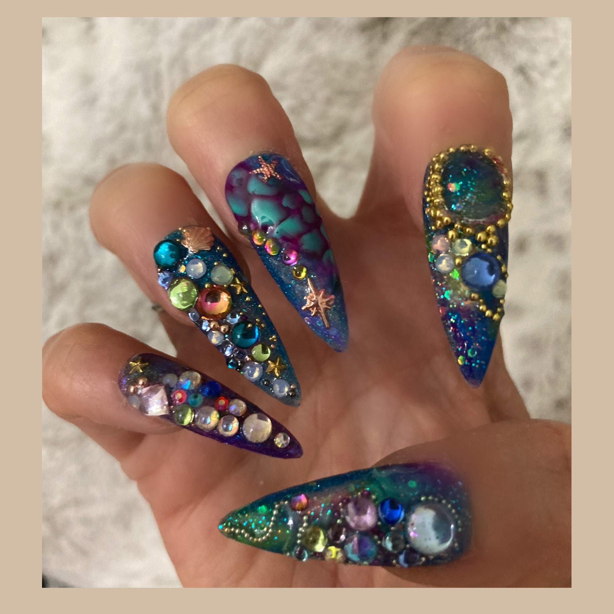 Ghetto nails store