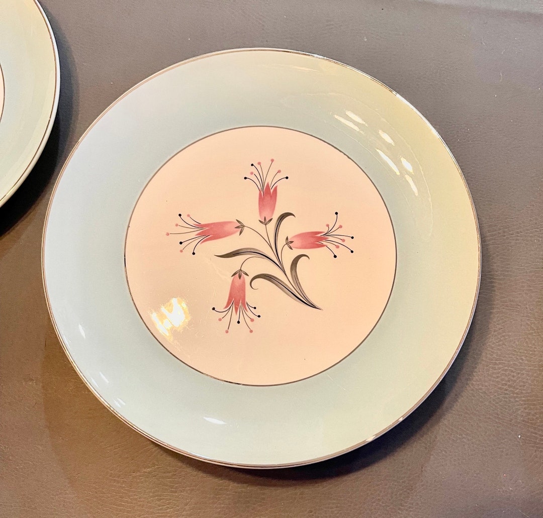 Vintage Homer Laughlin Rhythm China | MCM J59N5 Dinner Plates Silver ...