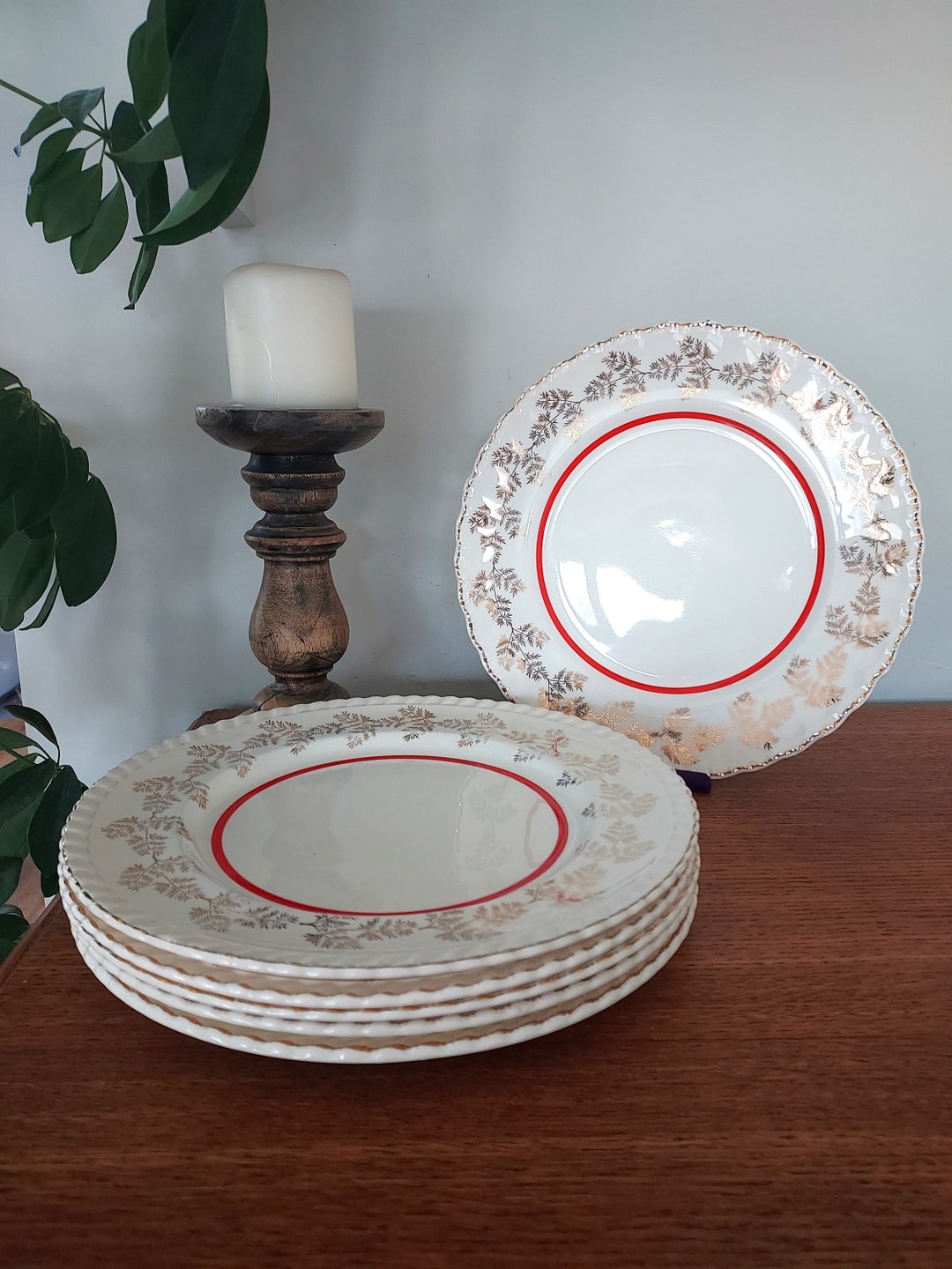 6 Gilded Cream and Red Dinner Plates. Mixed Brands Including Grindley ...