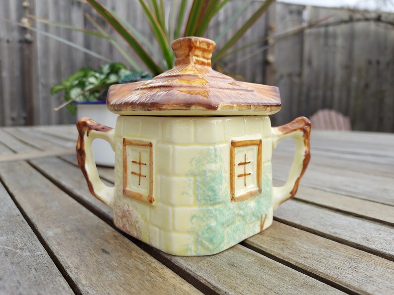 Keele Cottage Ware Lidded Sugar Bowl. Keele Street Pottery. - Etsy