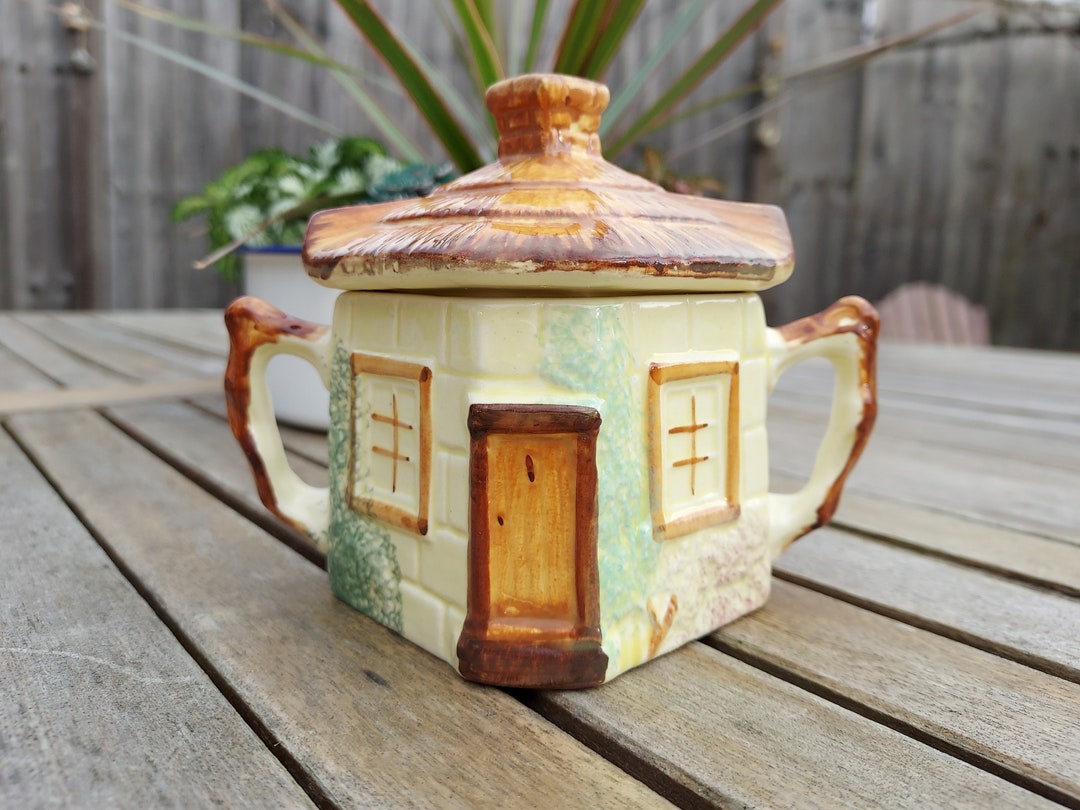 Keele Cottage Ware Lidded Sugar Bowl. Keele Street Pottery ...