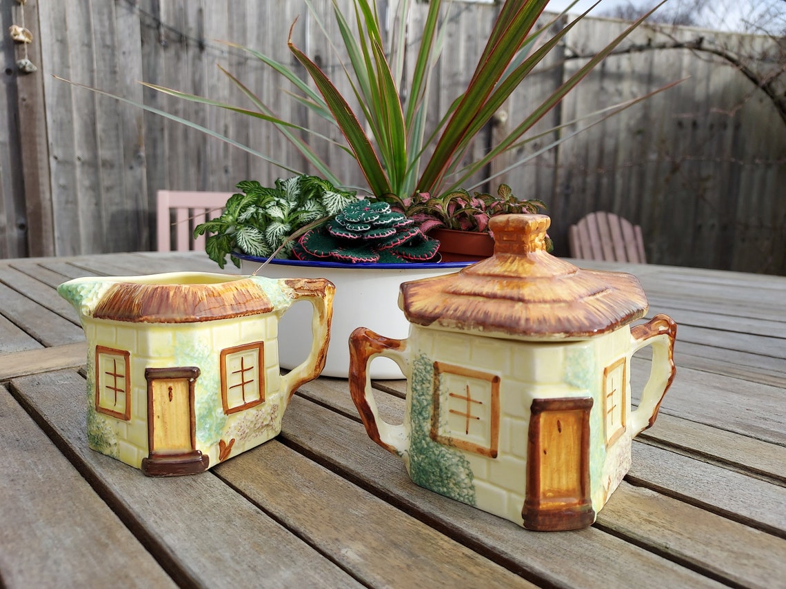 Keele Cottage Ware Lidded Sugar Bowl. Keele Street Pottery. - Etsy