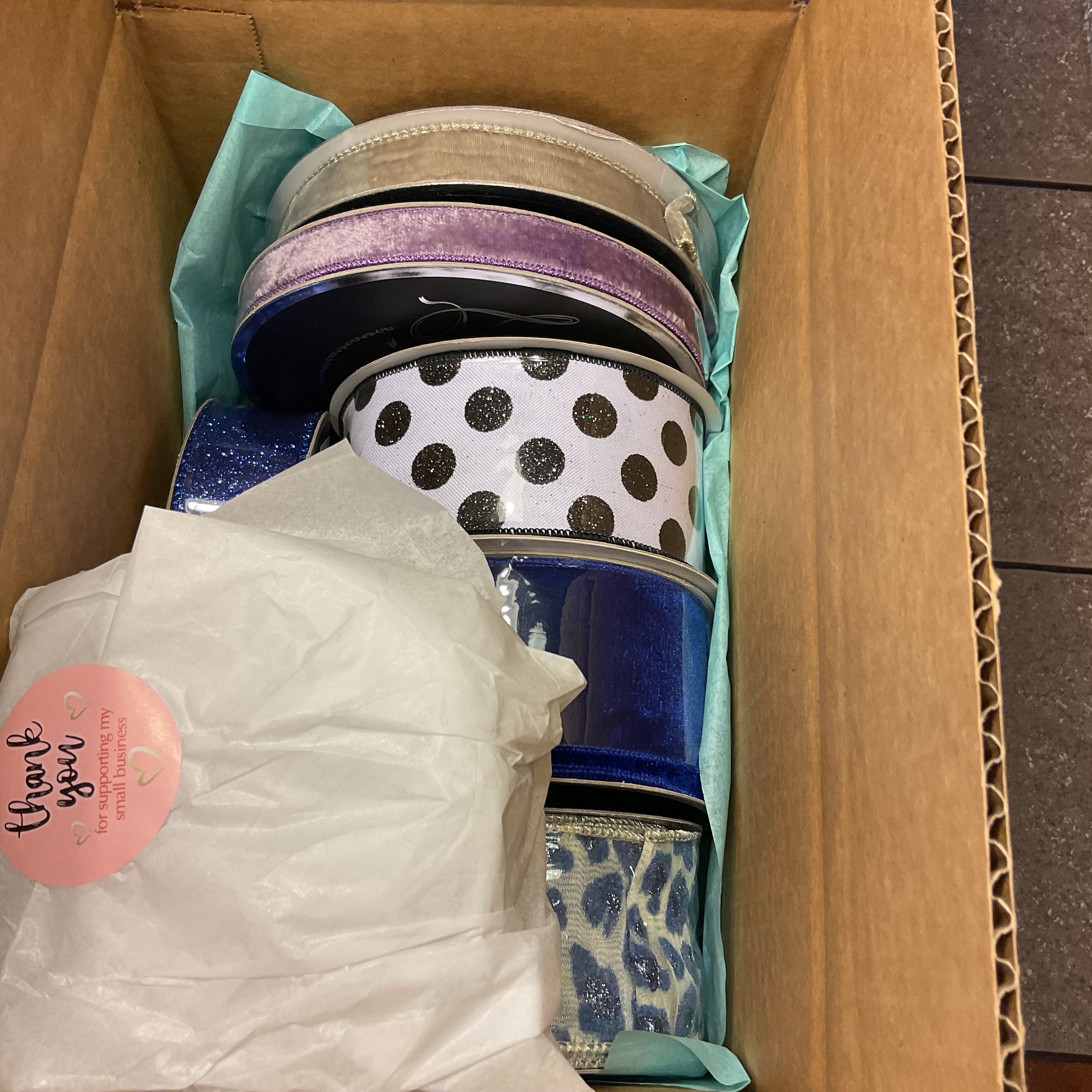 Farrisilk Box Luxury Wired Ribbon Surprise Ribbon Box Wreathmaker ...