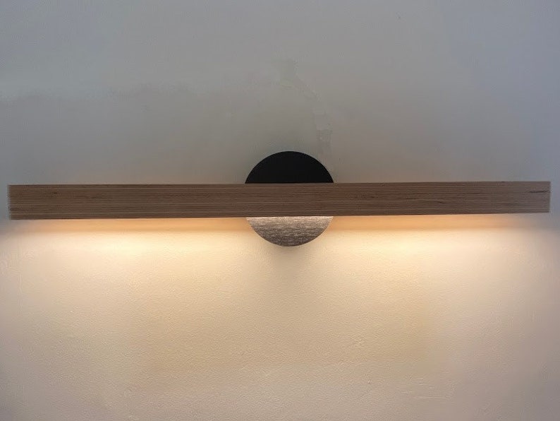 Horizontal Wall Light in Natural Wood and Minimalist Black Decoration ...