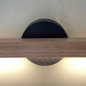 Horizontal Wall Light in Natural Wood and Minimalist Black Decoration ...