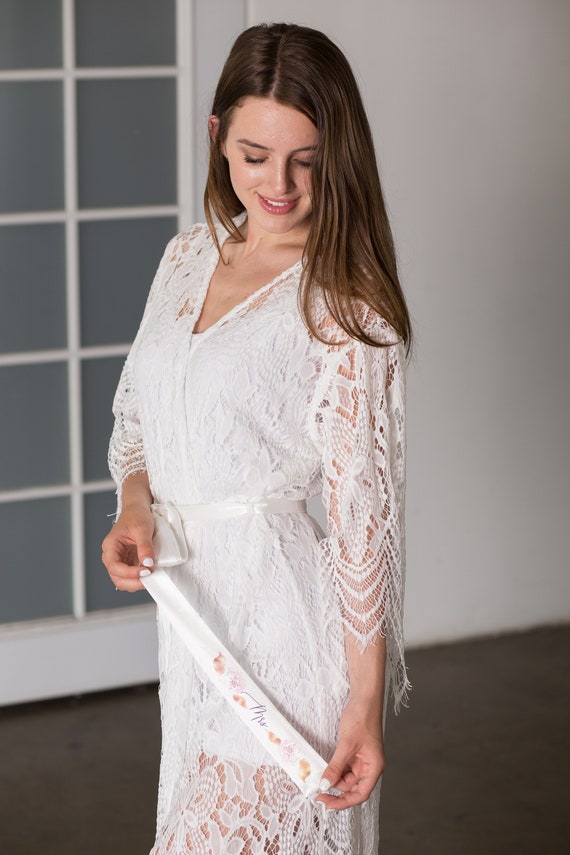 White Lace Bridal robe // Bride Robe // Honeymoon robe// | Etsy