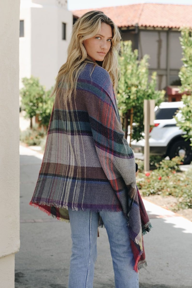 Woman's Poncho Winter Cape Poncho, One Size Fits Most, Hooded Poncho ...