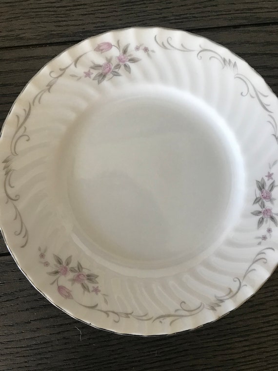 Kitchen & Dining Gold Standard Genuine Porcelain China Dinner Plate ...