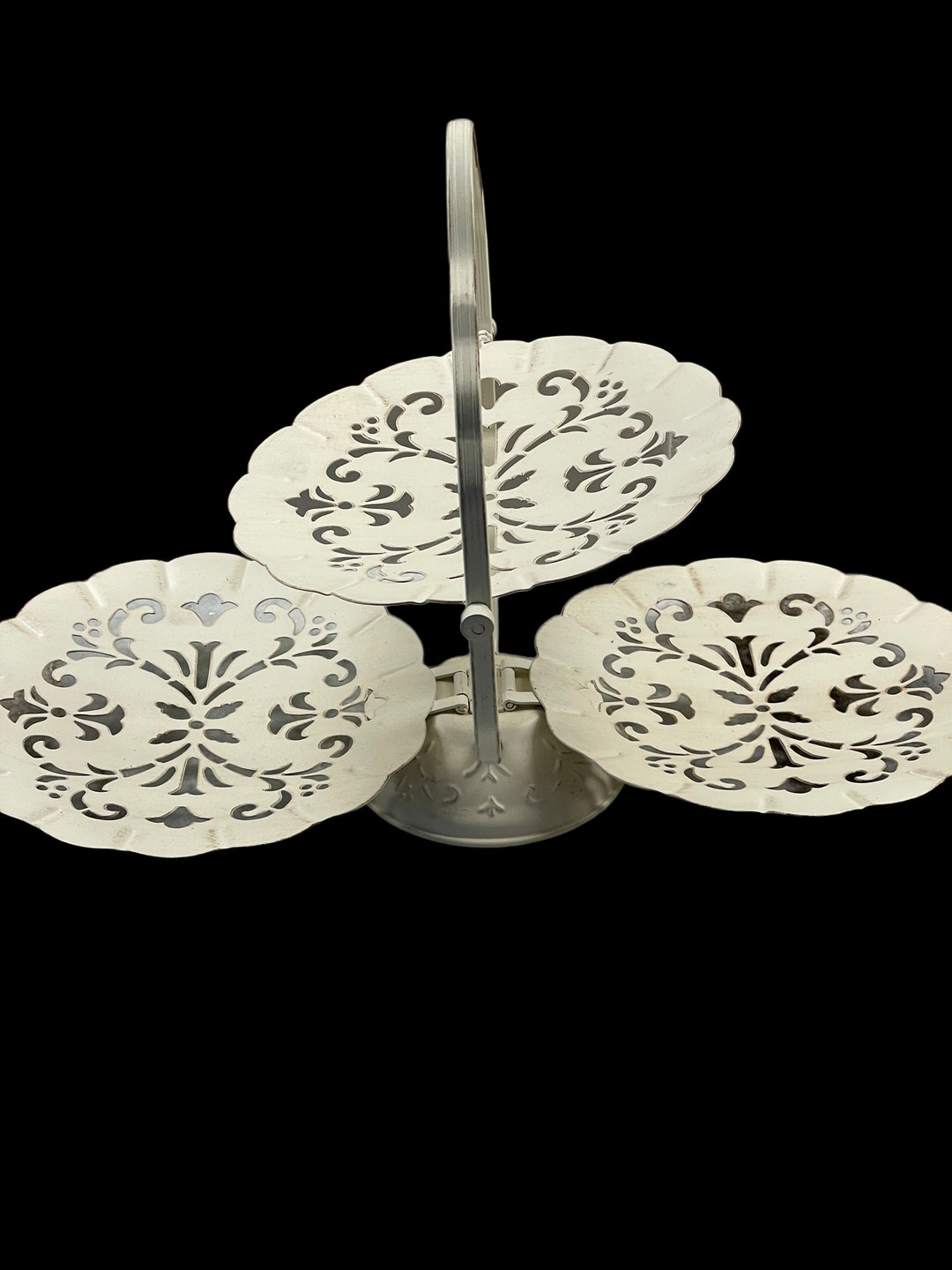 Retro Ivory Farmhouse Three Plate Tiered Collapsible Folding Shell ...