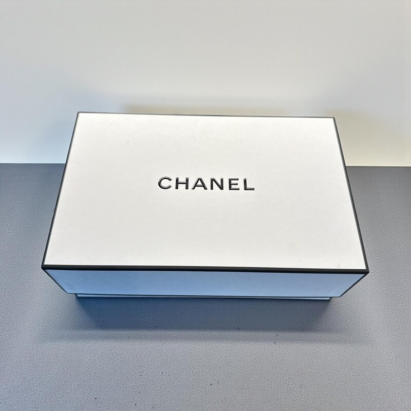 Chanel Gift Box - 60+ Gift Ideas for 2025