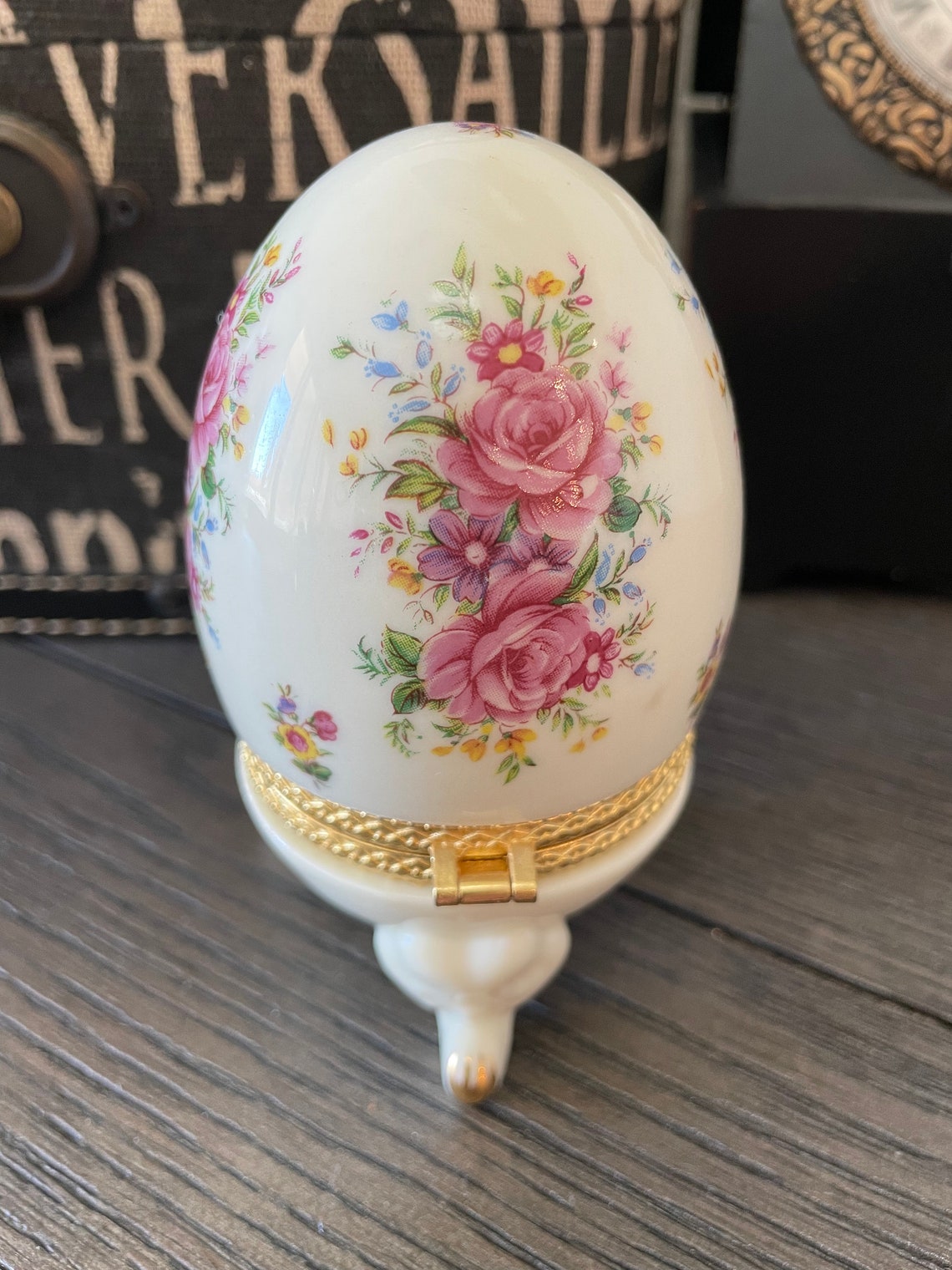 Formalities By Baum Bros Egg