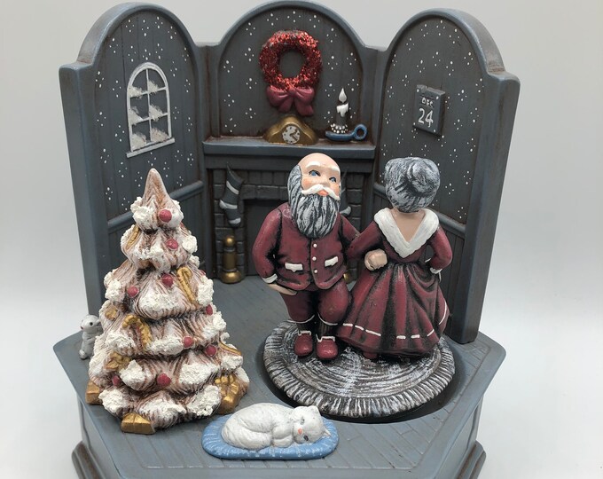 Ceramic Musical Santa and Mrs. Claus Dancing on Christmas Eve. Plays ...