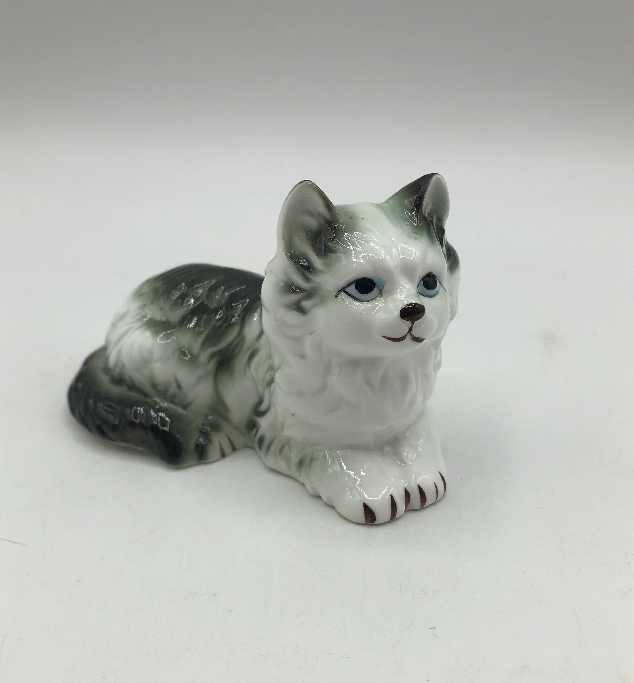 Vintage Bone China Cat Figurine Made in Taiwan. 2.5 Wide | Etsy