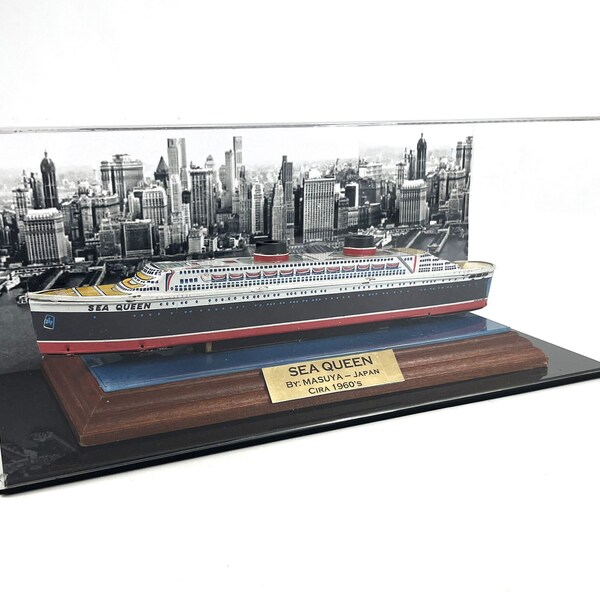 Liner Tin Toy - Etsy