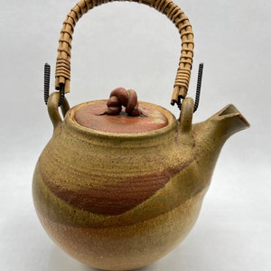 Vintage Mid-century Pottery Tea Pot With Lid and Handle. Hand Crafted ...