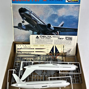 Delta Air Lines Boeing 767 Model Kit 1:200 Scale Complete Kit With ...